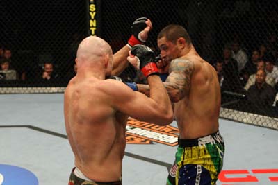 Amazon.co.jp: Ufc 102: Couture Vs Nogueira (2pc): ミュージック