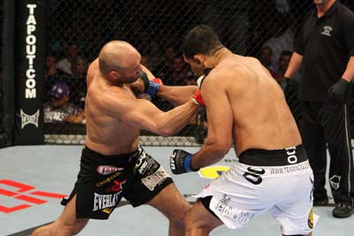 Amazon.co.jp: Ufc 102: Couture Vs Nogueira (2pc): ミュージック