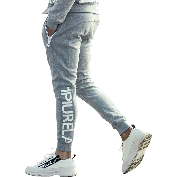 Amazon | [1PIU1UGUALE3 RELAX] ウノピゥウノウグァーレトレ