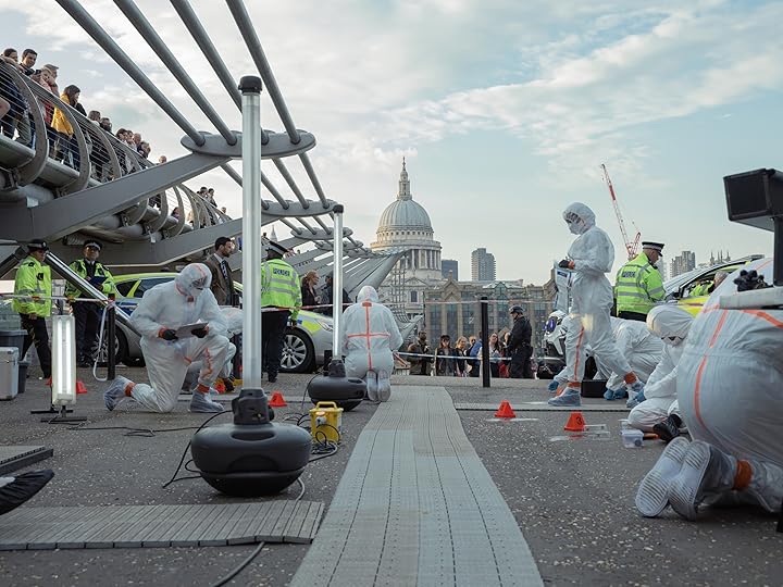 Amazon.co.jp: ROOK, THE – SEASON 1 : Emma Greenwell, Joely Richardson ...